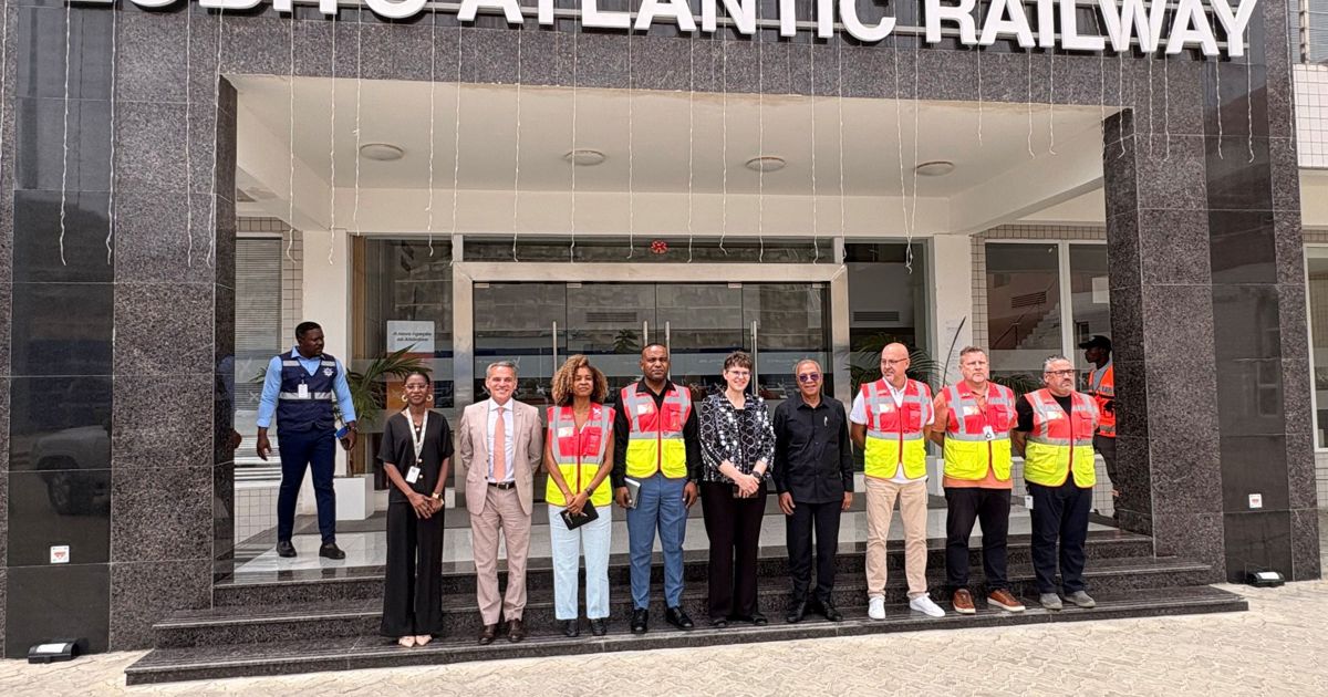 Lobito Atlantic Railway (LAR) welcomed Shannon Nagy Cazeau, Chargé d ...